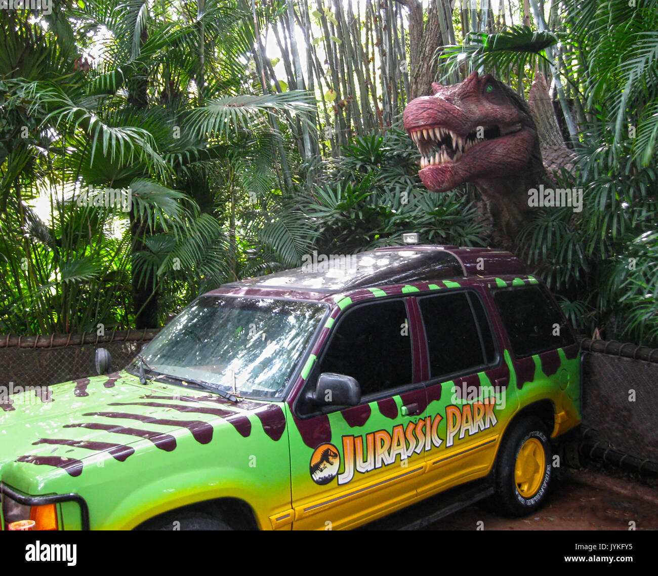 Jurassic universal orlando t rex hi-res stock photography and images ...