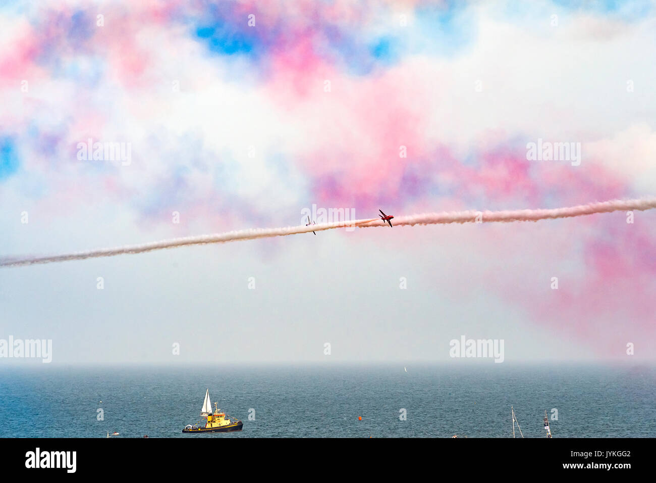 Red arrows fowey hi-res stock photography and images - Alamy