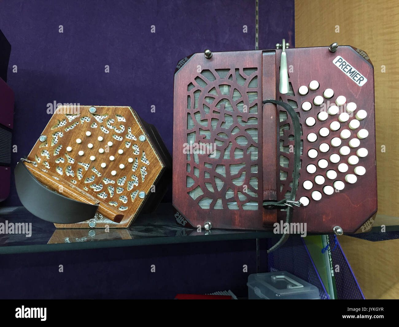 30 button Anglo concertina & bandoneon Stock Photo - Alamy