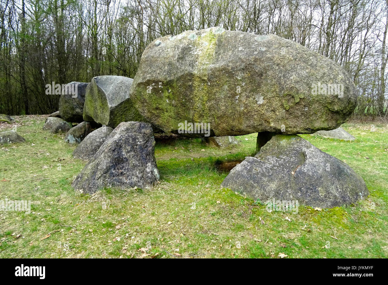 Hunebed hi-res stock photography and images - Alamy