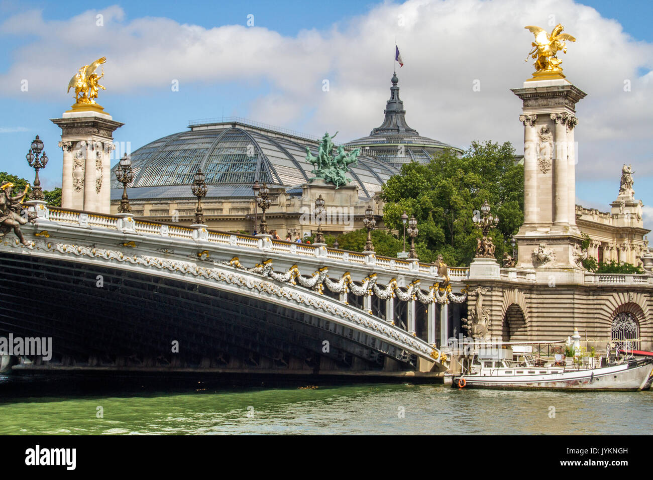 Champs elysees pont alexandre iii hi-res stock photography and images ...