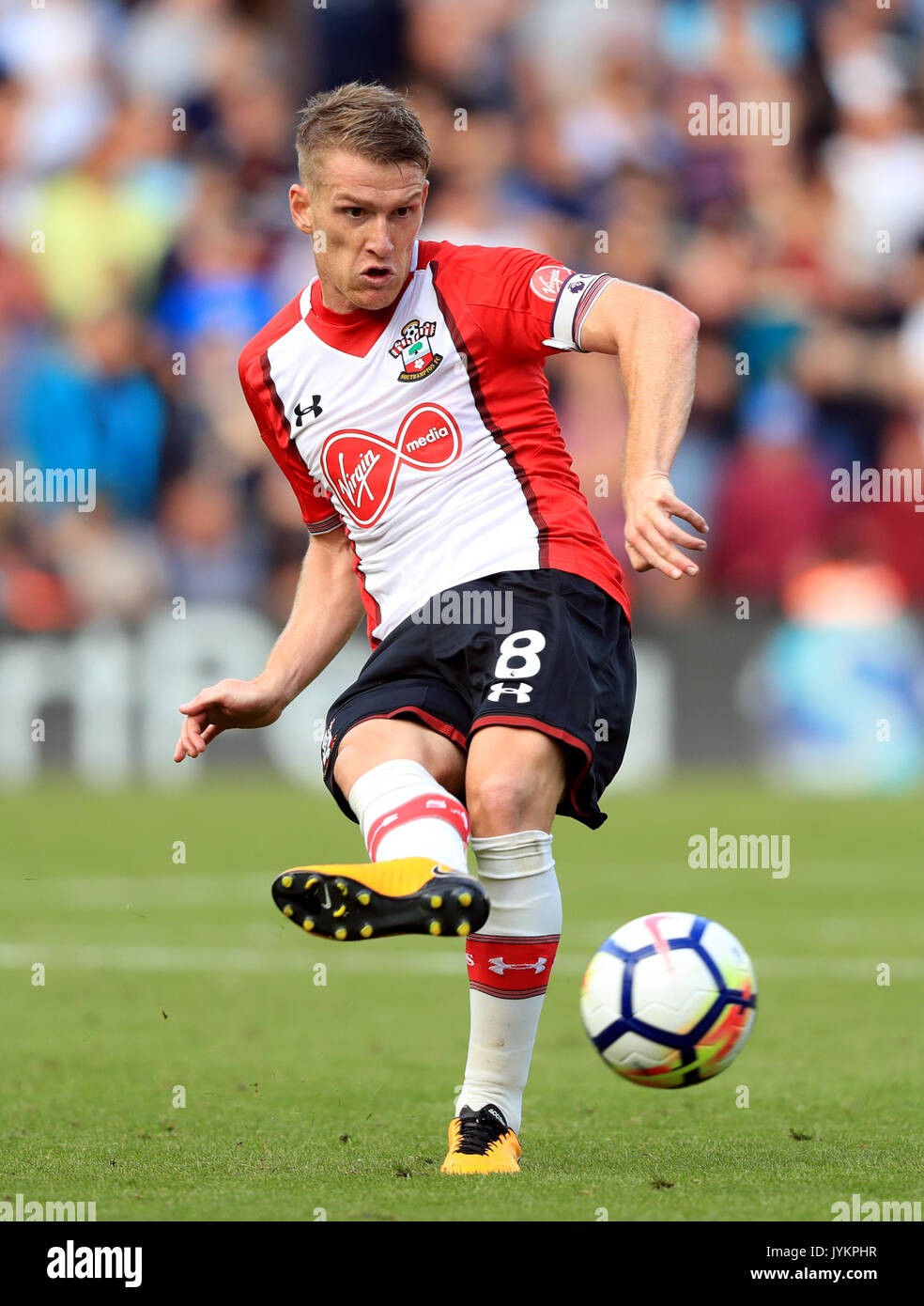 Southamptons steven davis hi-res stock photography and images - Alamy