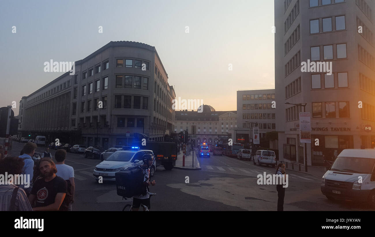 Police station closing hi-res stock photography and images - Alamy