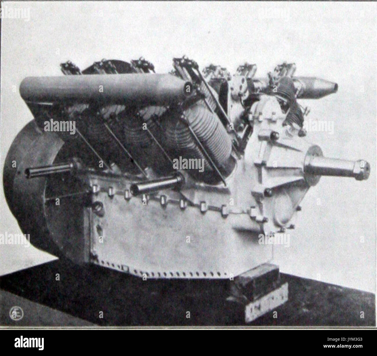 V8 aircraft engine hi-res stock photography and images - Alamy