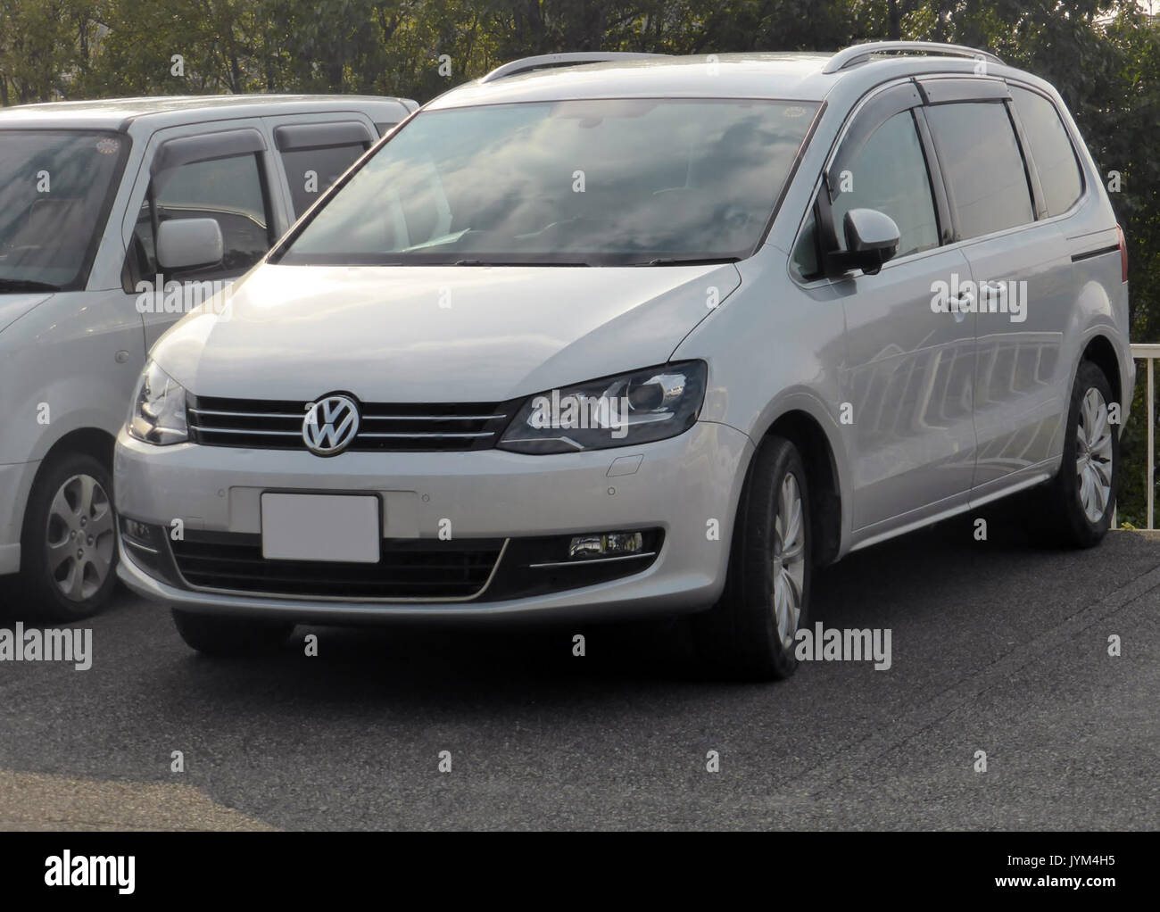 Volkswagen sharan hi-res stock photography and images - Alamy