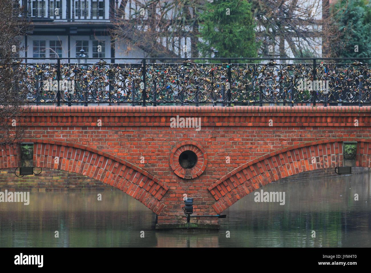 Old lock bridge hi-res stock photography and images - Alamy