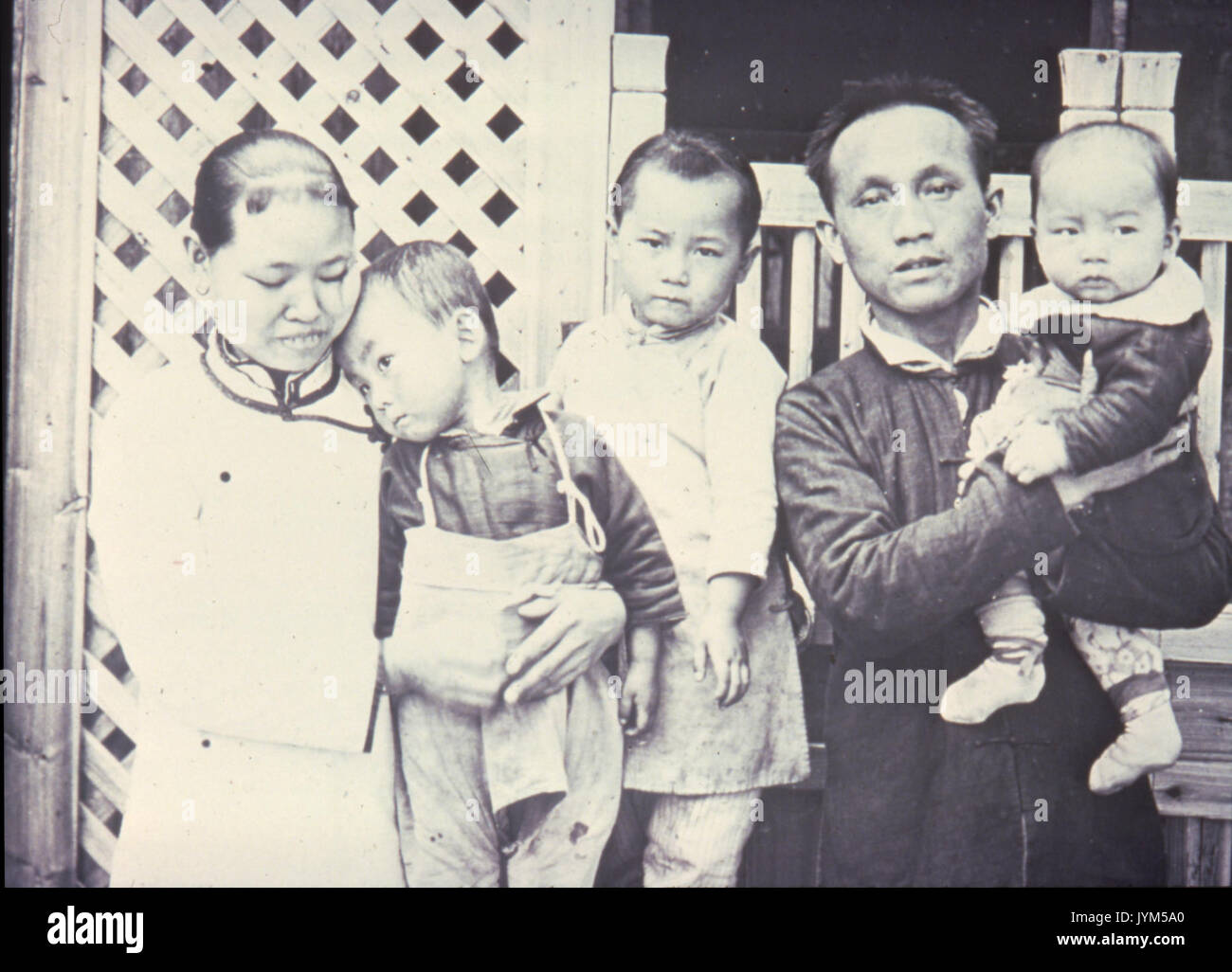 1900 china family hi-res stock photography and images - Alamy