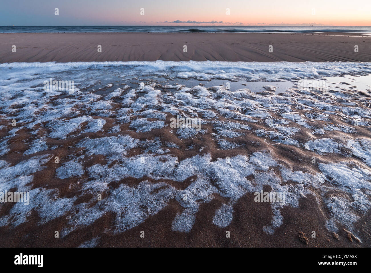 Frozen beach hi-res stock photography and images - Alamy