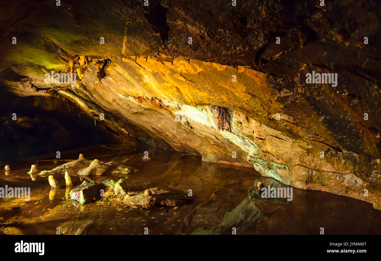 cheddar gorge cave, bristol area Stock Photo - Alamy