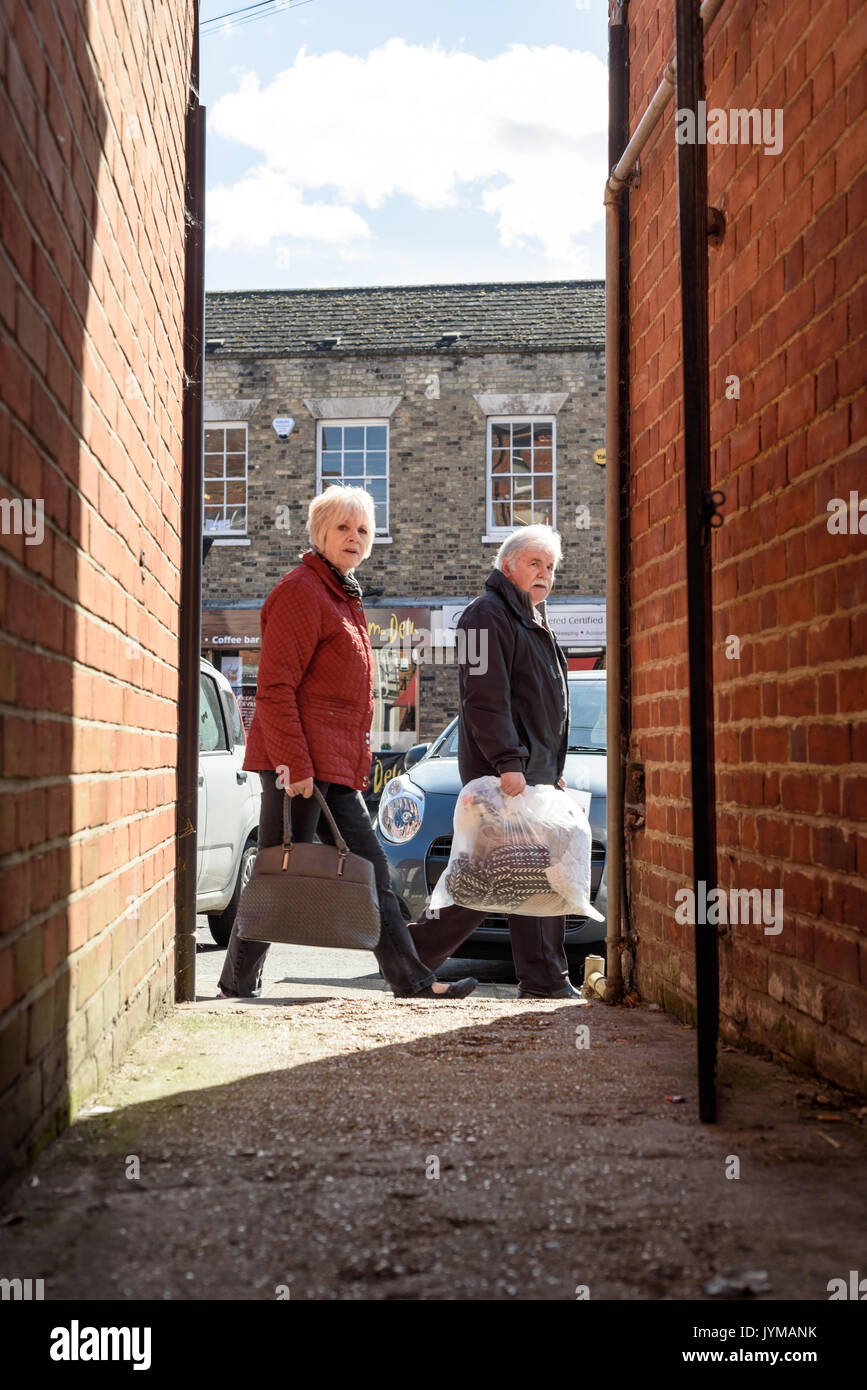 Average looking man hi-res stock photography and images - Alamy