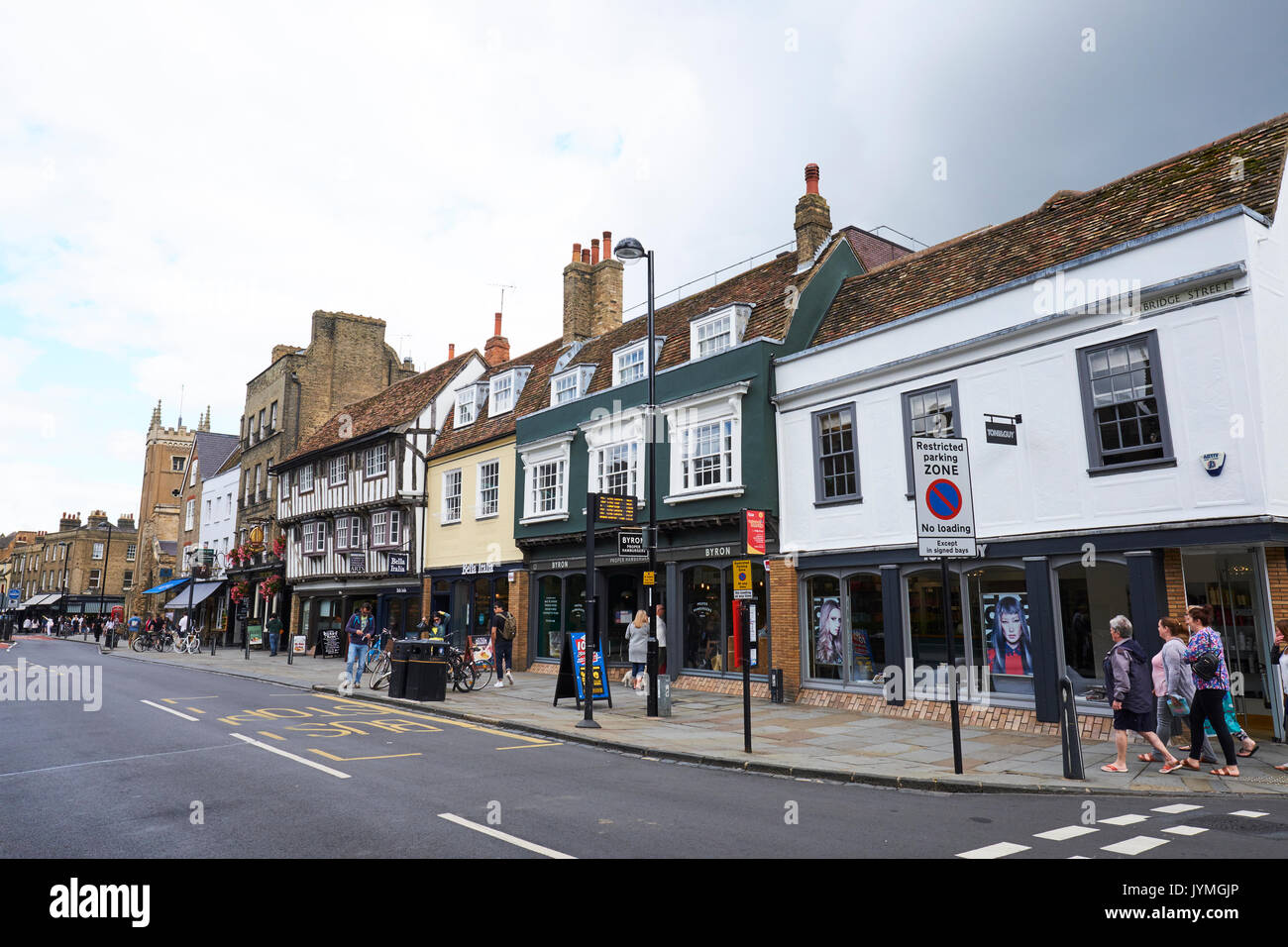 Cambridge bridge street hi-res stock photography and images - Alamy