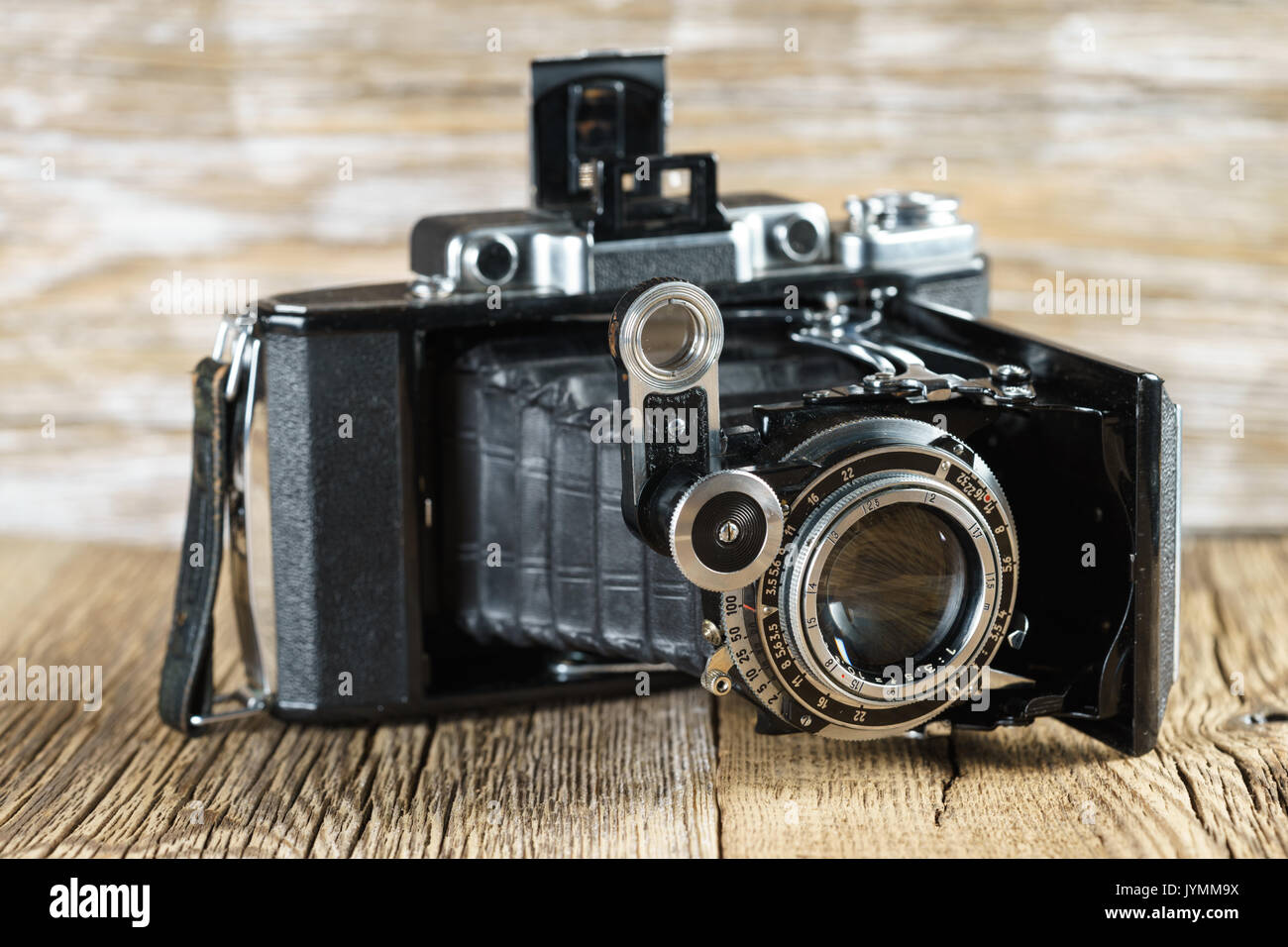 Vintage camera cartoon hi-res stock photography and images - Alamy