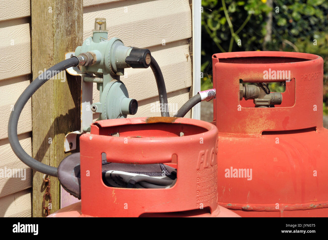 Empty gas cylinders hi-res stock photography and images - Alamy