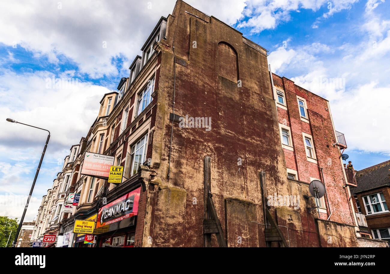 Arquitectura lateral hi-res stock photography and images - Alamy