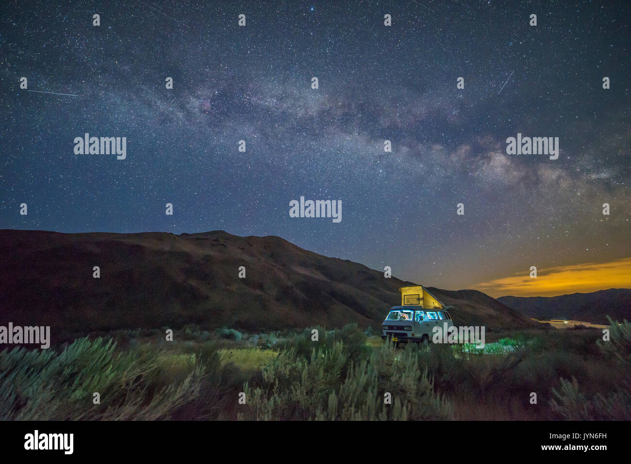 VW Westfalia camped overlooking the Snake River above Spring Recreation ...