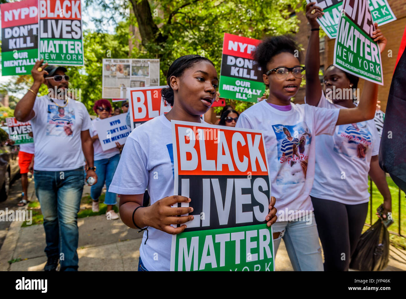 Nypd 19th precinct hi-res stock photography and images - Alamy