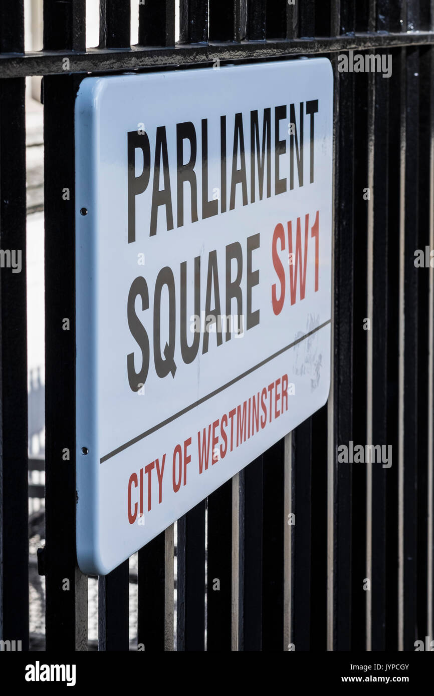 Street sign parliament square london hi-res stock photography and ...