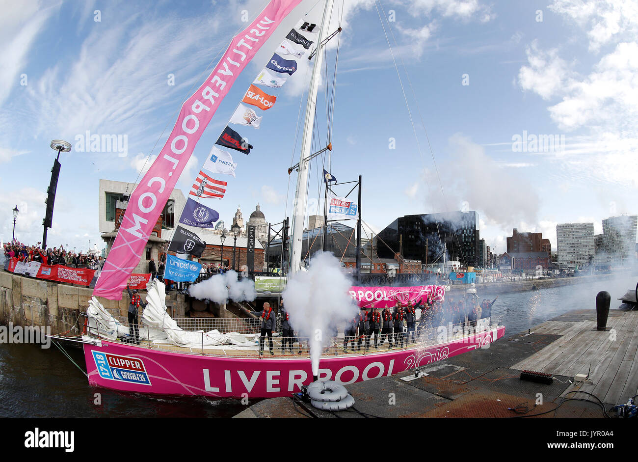 The liverpool crew enters mersey hi-res stock photography and images ...