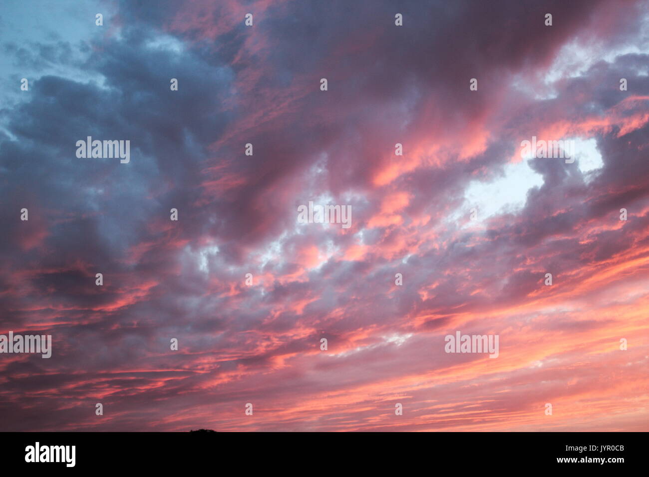 Dramatic dusk colors hi-res stock photography and images - Alamy