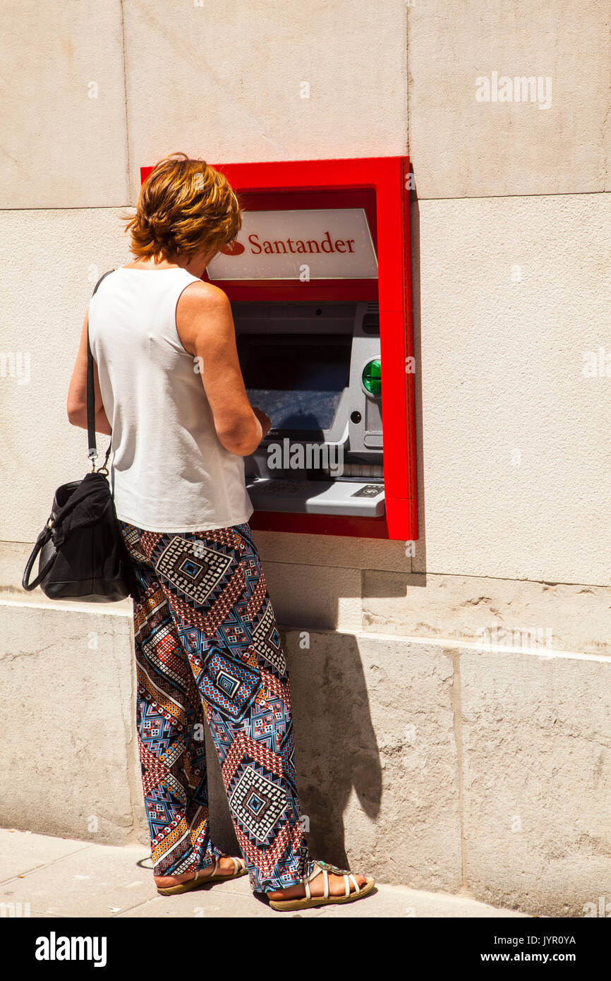 Santander cash machine hi-res stock photography and images - Alamy