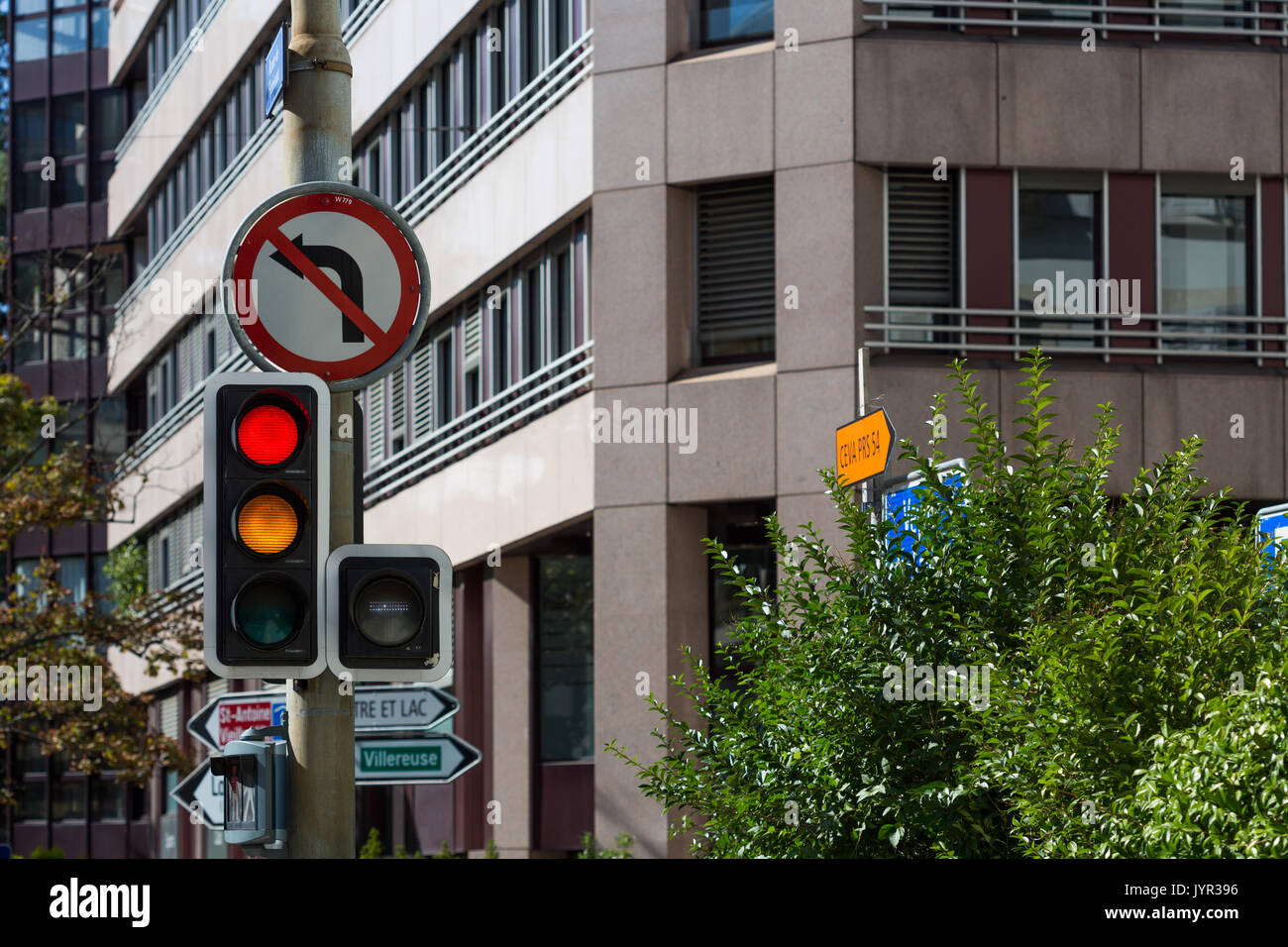 Red orange traffic light hi-res stock photography and images - Alamy