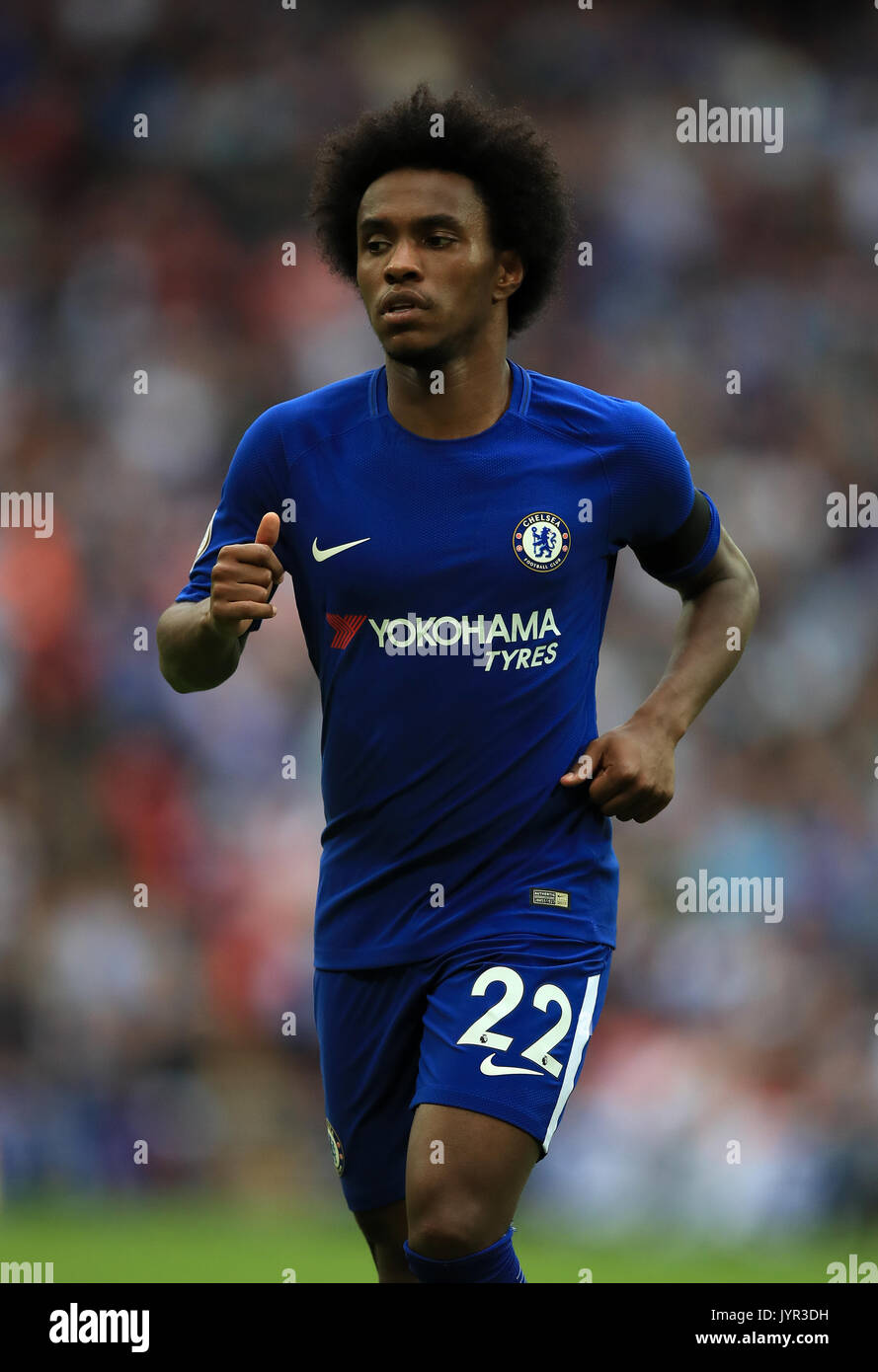 Willian chelsea tottenham hi-res stock photography and images - Alamy