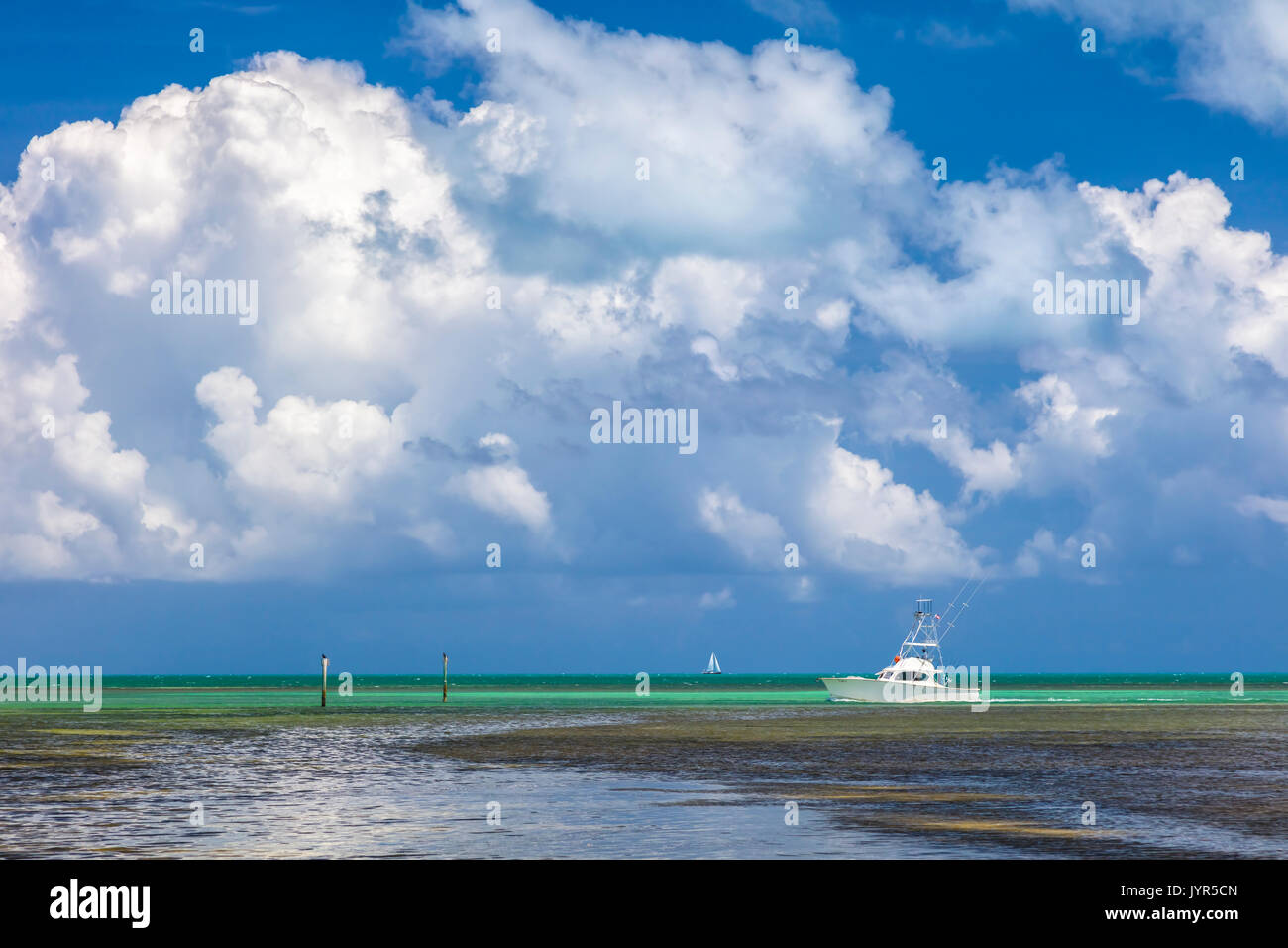 Boat in Atlantic Ocean off the Florida Keys Stock Photo - Alamy