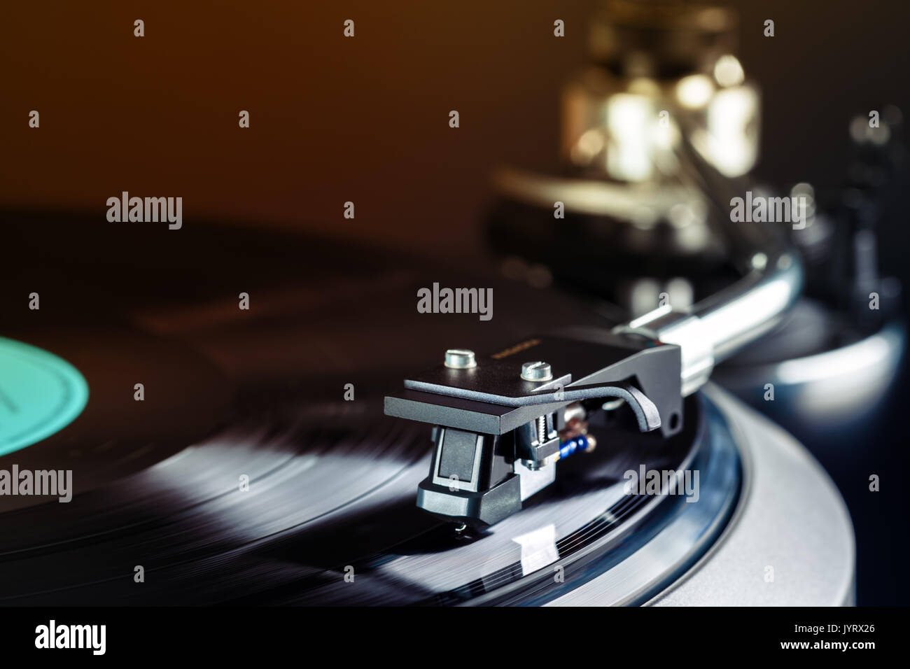 Vintage turntable hi-res stock photography and images - Alamy
