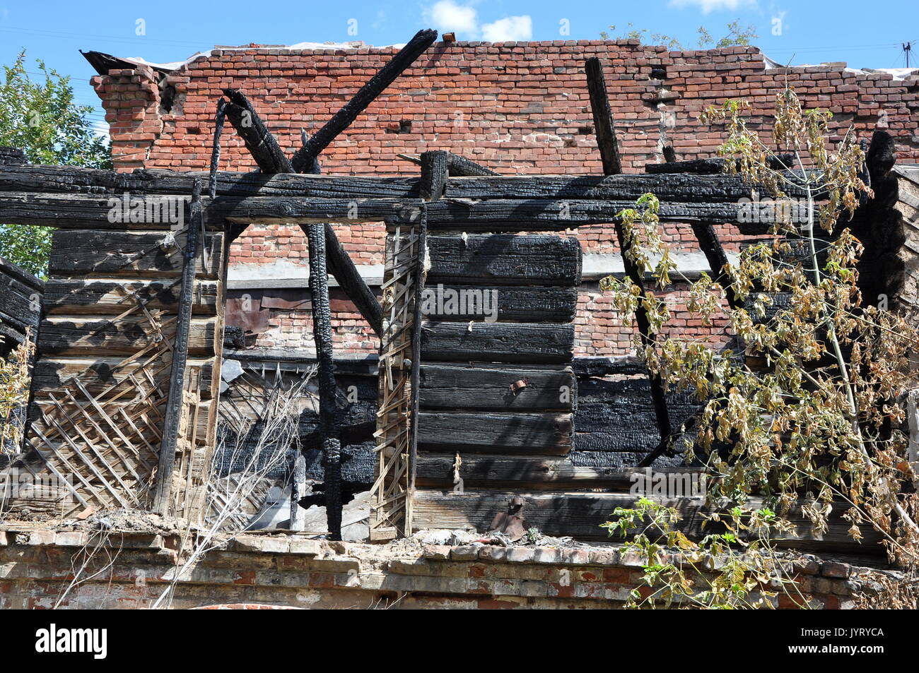 Burnt brick house hi-res stock photography and images - Alamy