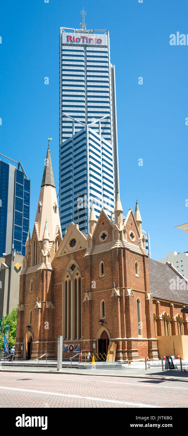 Uniting church building hi-res stock photography and images - Alamy