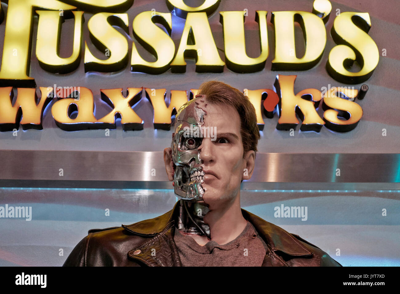 The terminator arnold schwarzenegger hi-res stock photography and ...