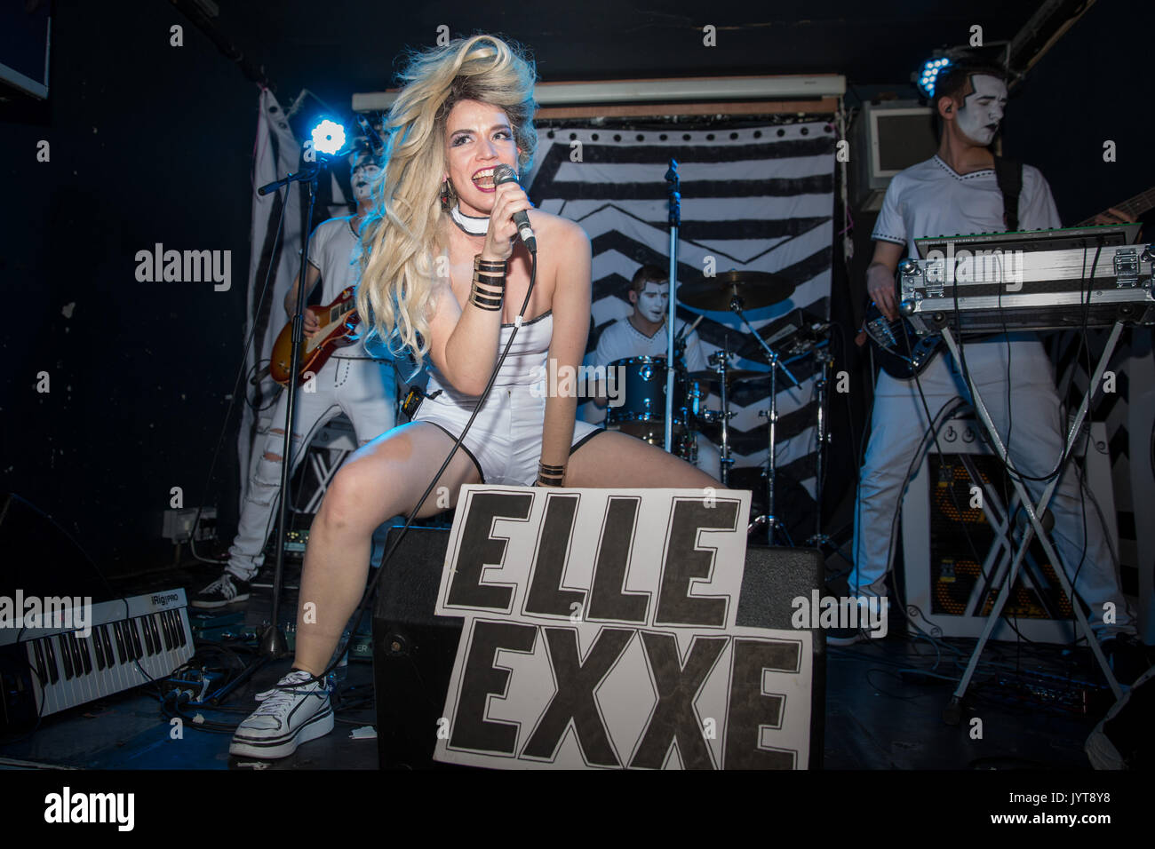 Elle Exxe, performing Live at The Old Blue Last, London, 1st March 2017 ...