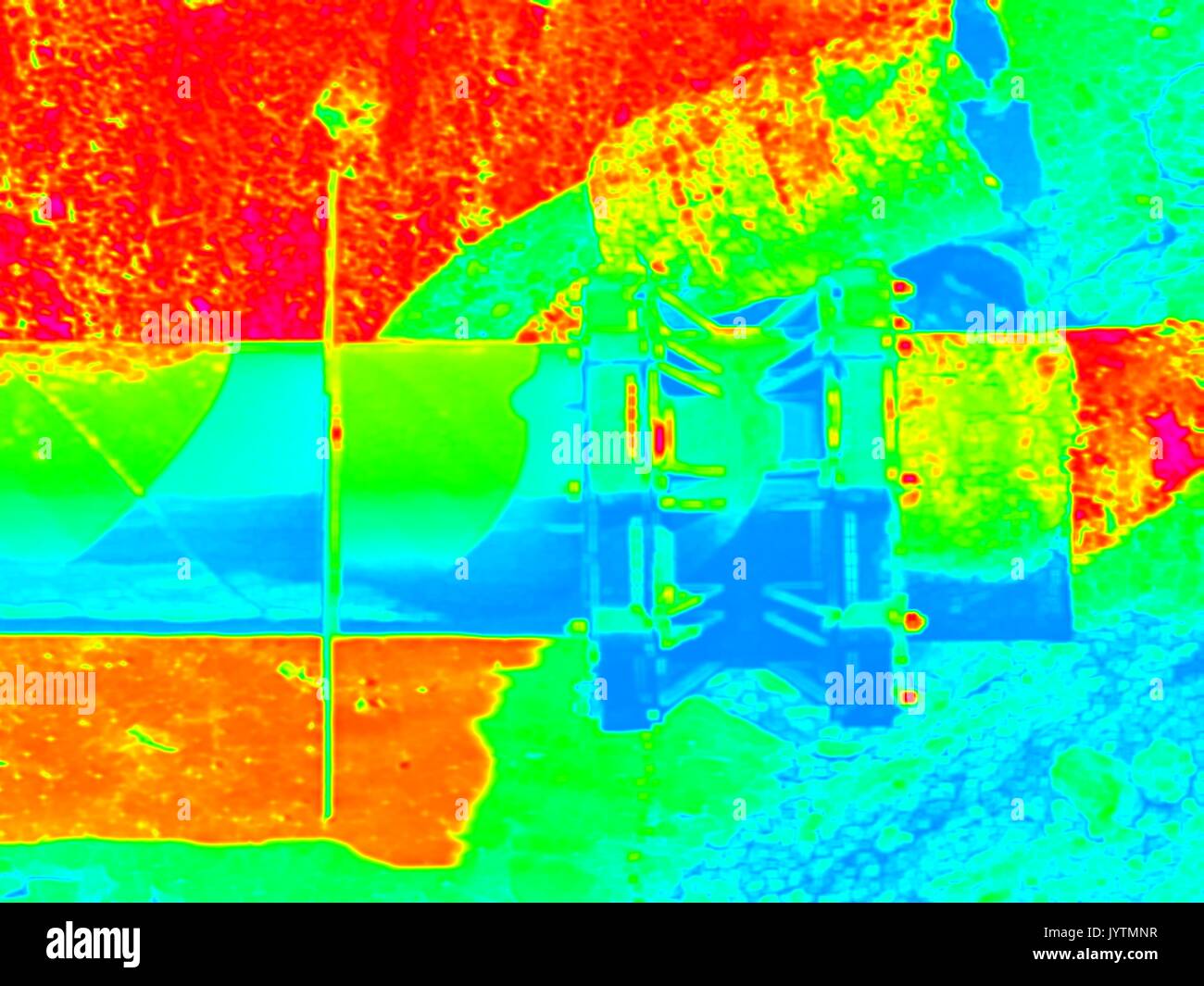 Infra scan, thermography photo. Drink water pipes joined with Gate ...