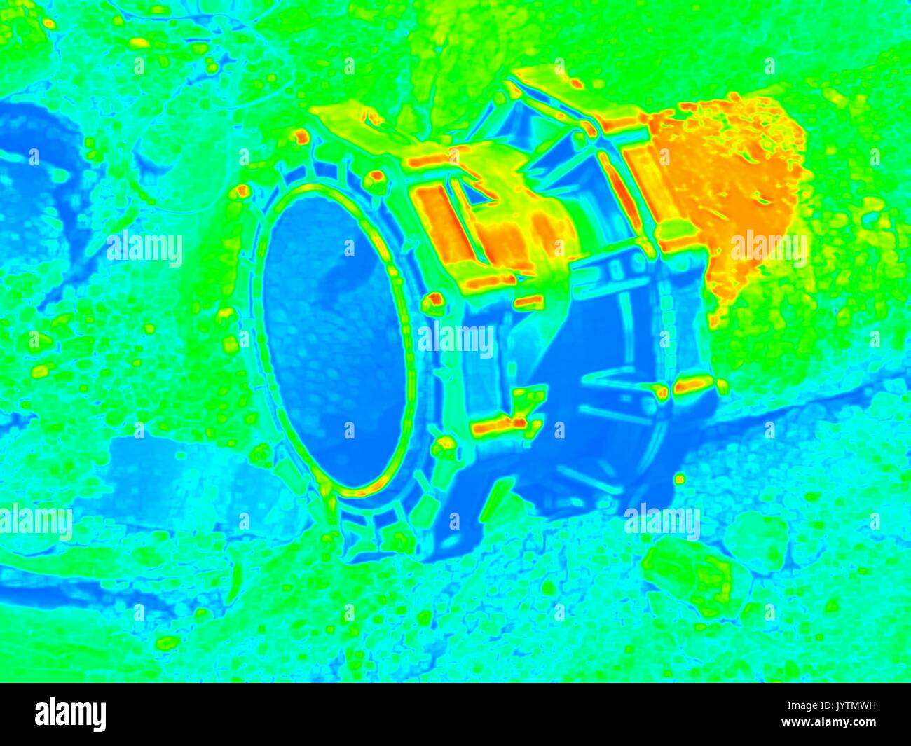 Infra scan, thermography photo. Drink water pipes joined with Gate ...