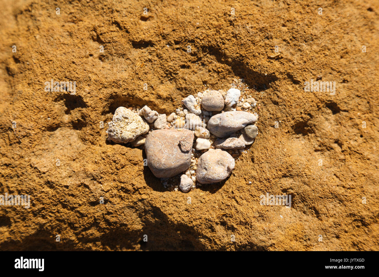 Small stones and pebbles hi-res stock photography and images - Alamy