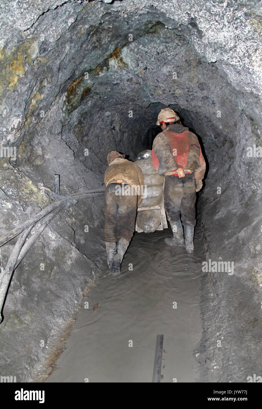 Mining accidents hi-res stock photography and images - Alamy