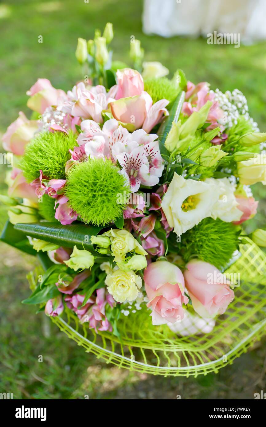 bridal flower arrangements for wedding reception Stock Photo - Alamy