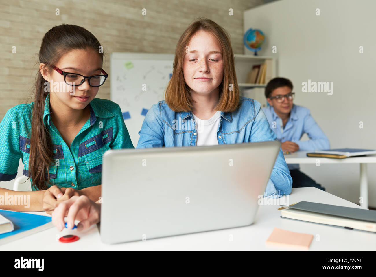 Ict school hi-res stock photography and images - Alamy