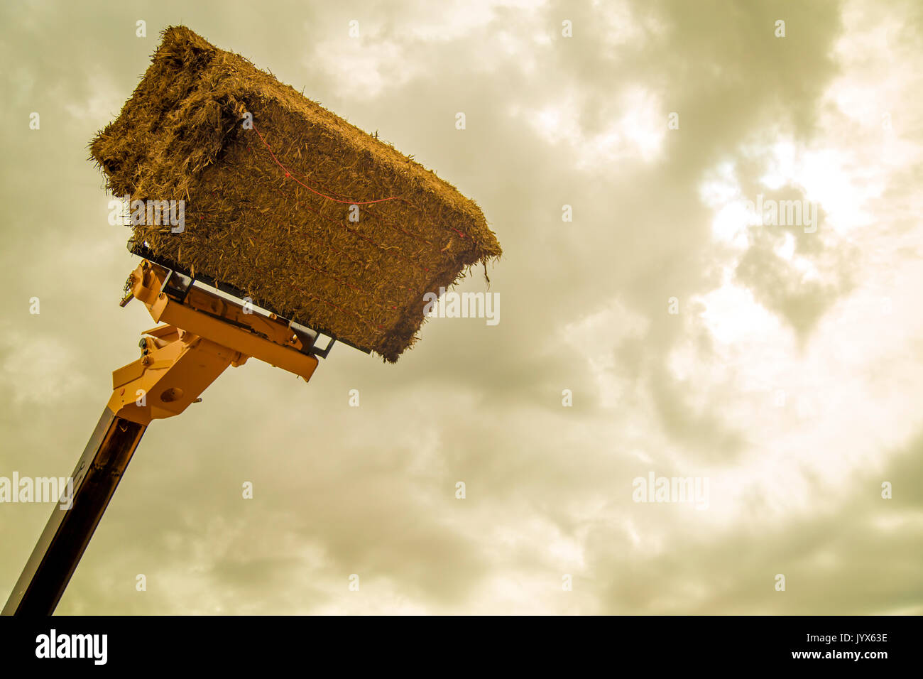 Hay stacker hi-res stock photography and images - Alamy