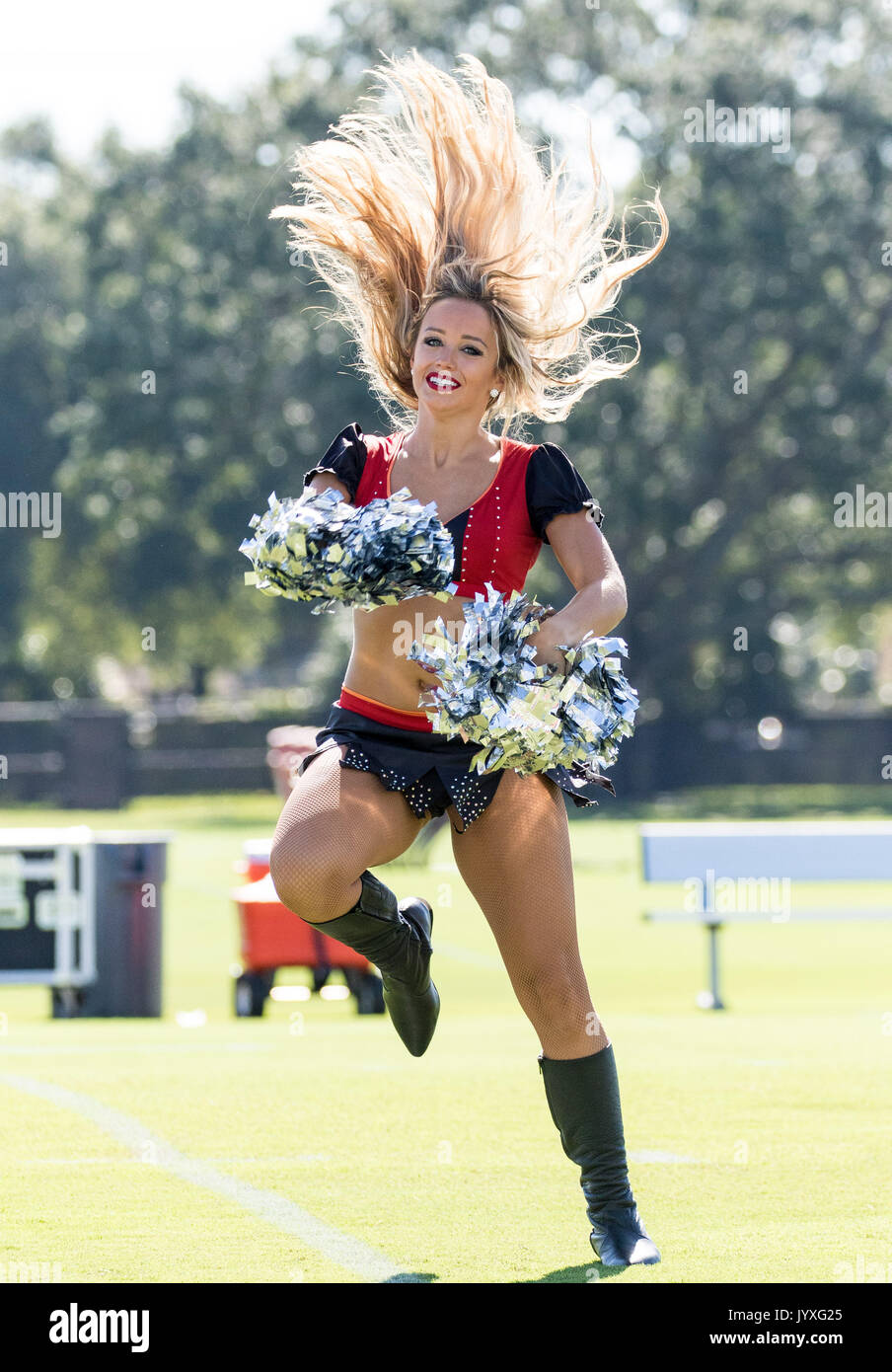 August 19, 2017 - Tampa Bay Buccaneer cheerleader before the start of ...