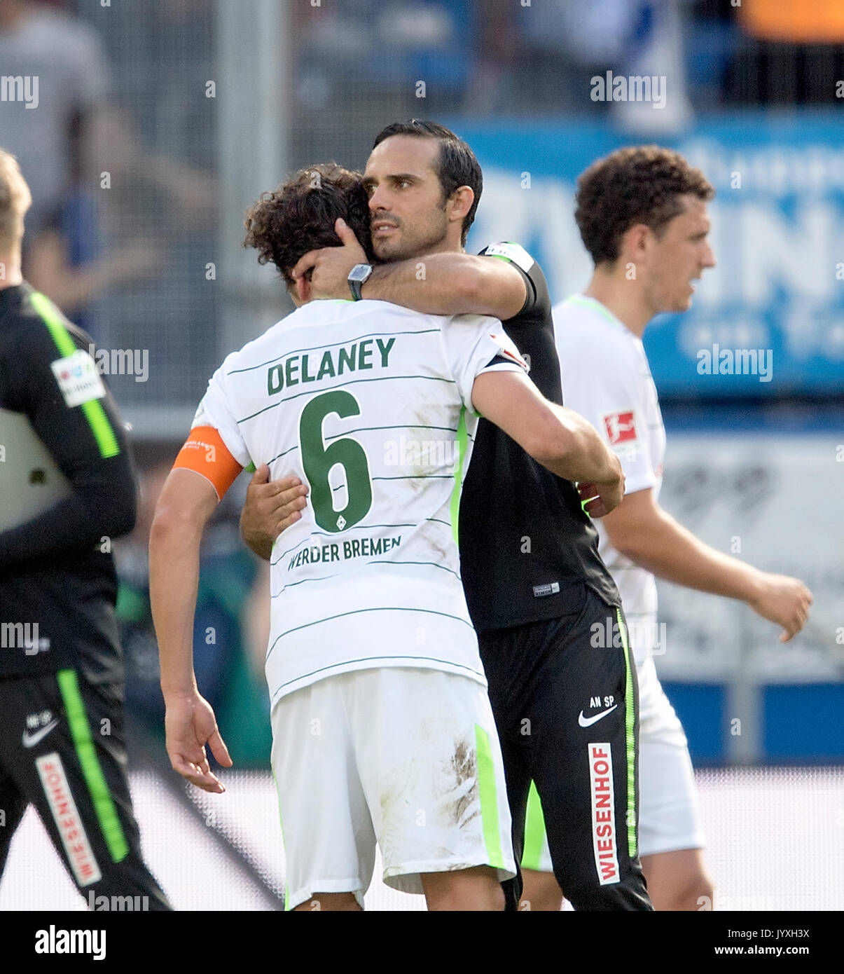 Sinsheim, Deutschland. 19th Aug, 2017. Trainer Alexander NOURI r. (HB ...