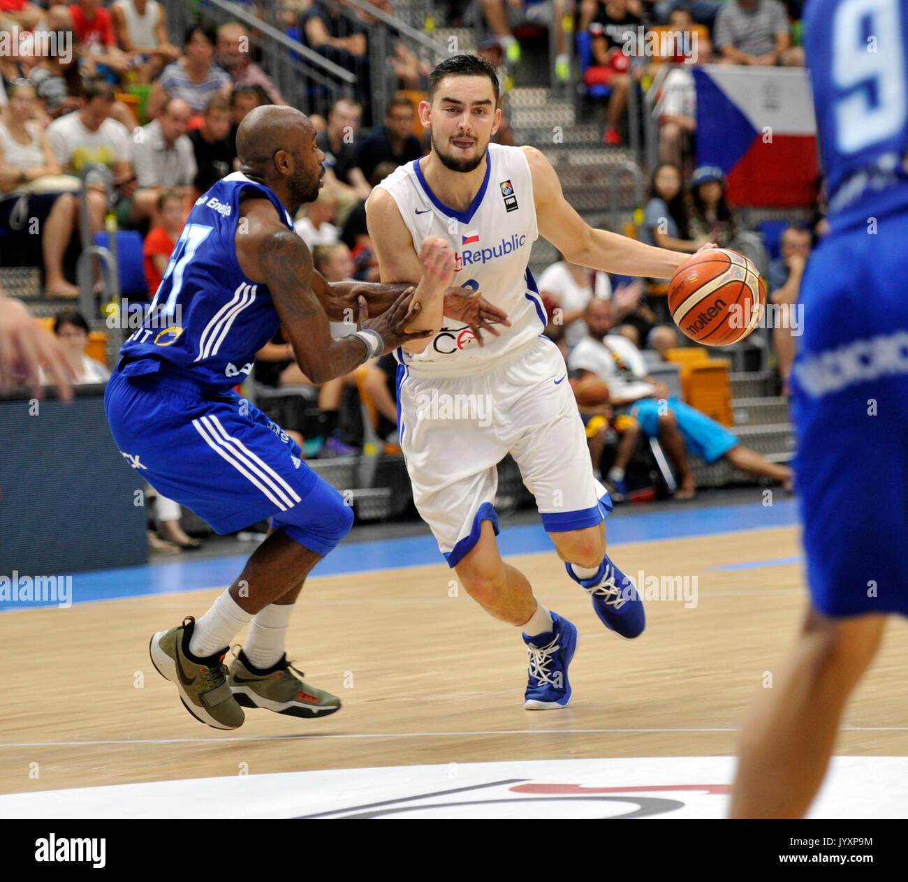From left JAMAR WILSON (FIN) and TOMAS SATORANSKY (CZE) in action ...
