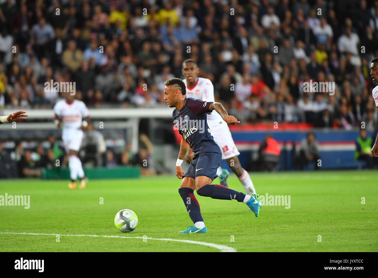 Neymar psg hi-res stock photography and images - Alamy