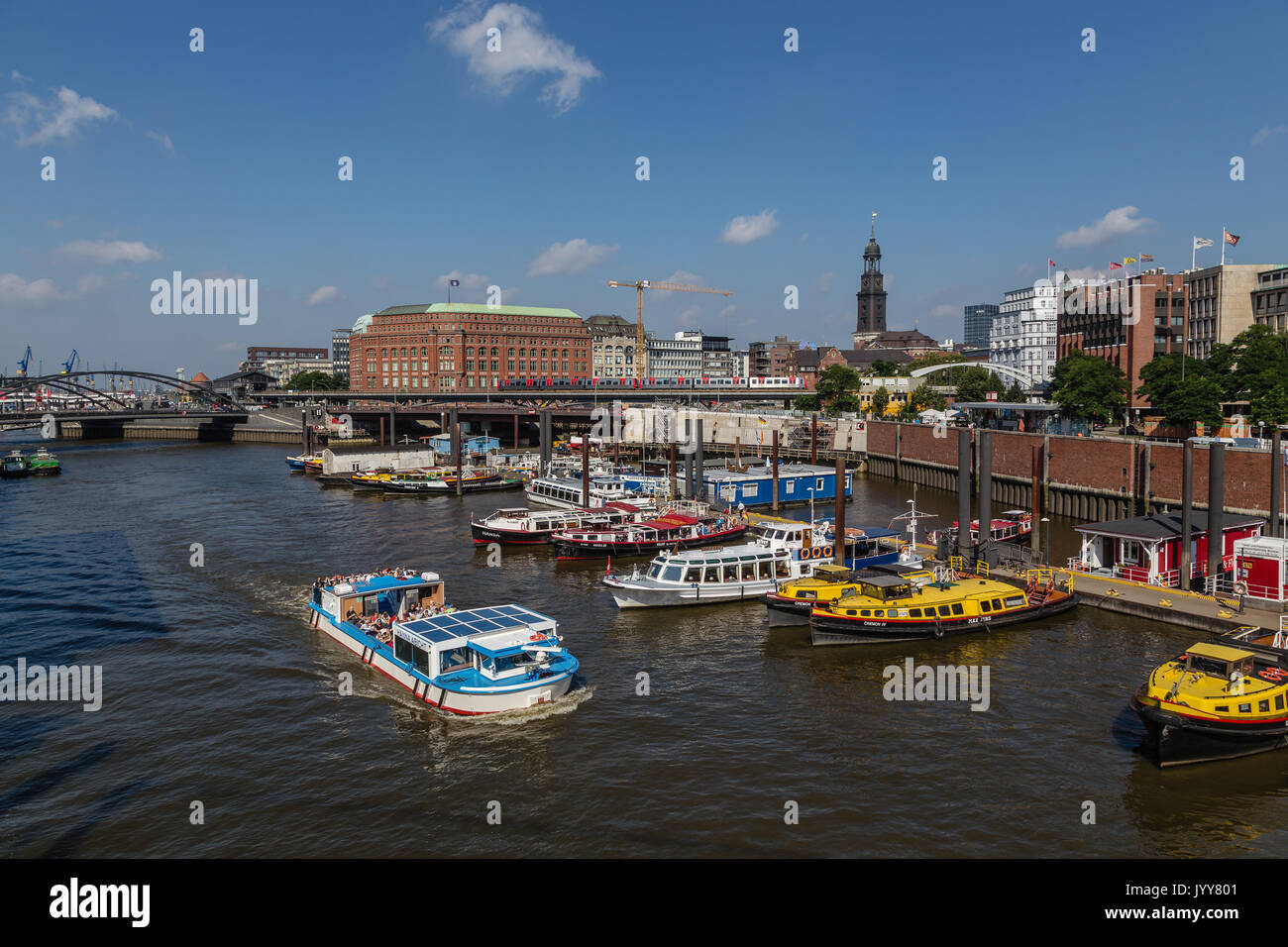 Hamburg port germany hi-res stock photography and images - Alamy