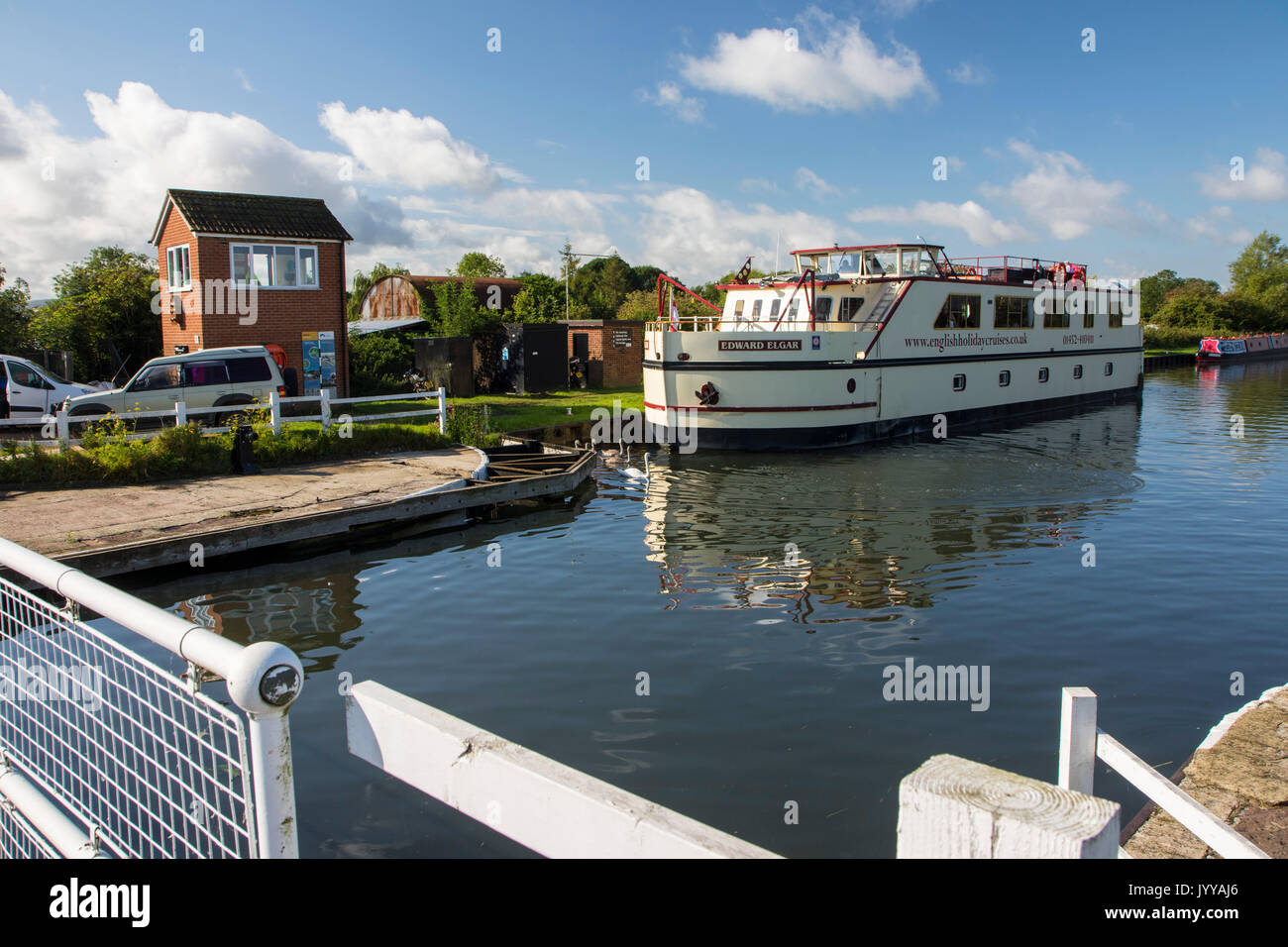 Slimbridge Gloucestershire Sharpness Canal Stock Photos & Slimbridge ...