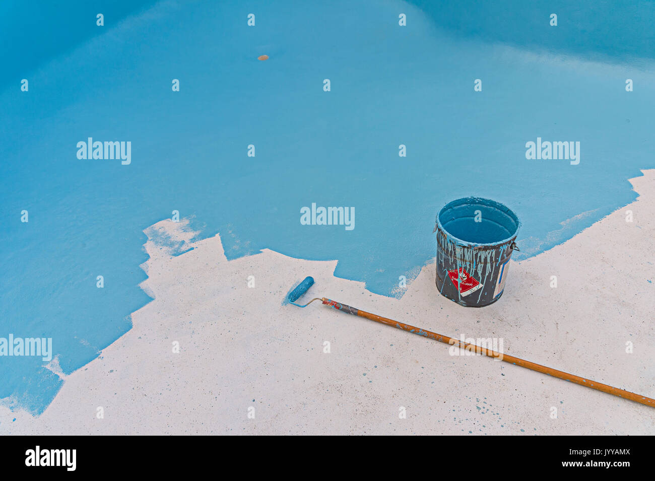 Wet blue paint hi-res stock photography and images - Alamy