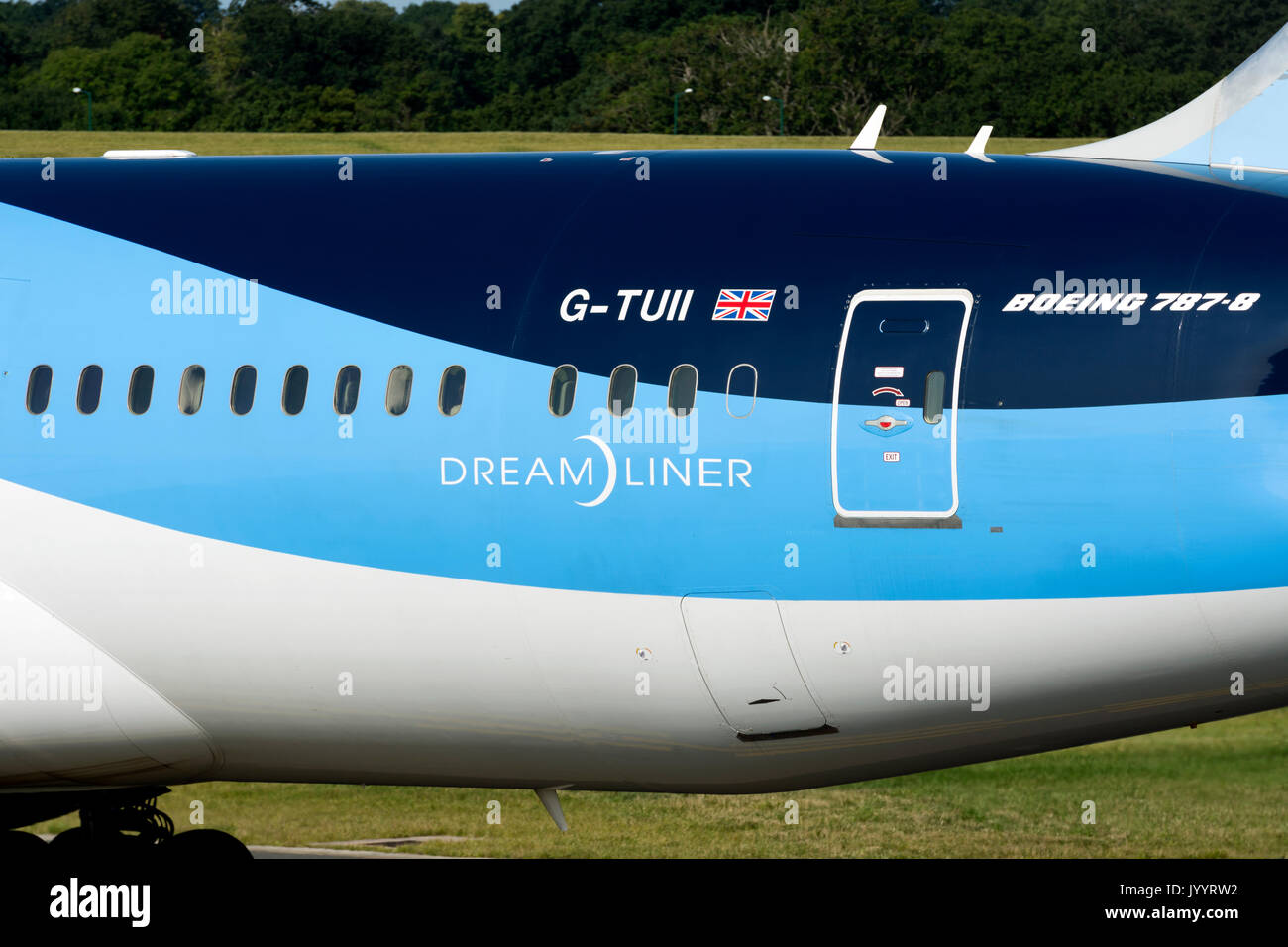 Tui Boeing 787 Dreamliner at Birmingham Airport, UK (G-TUII Stock Photo ...