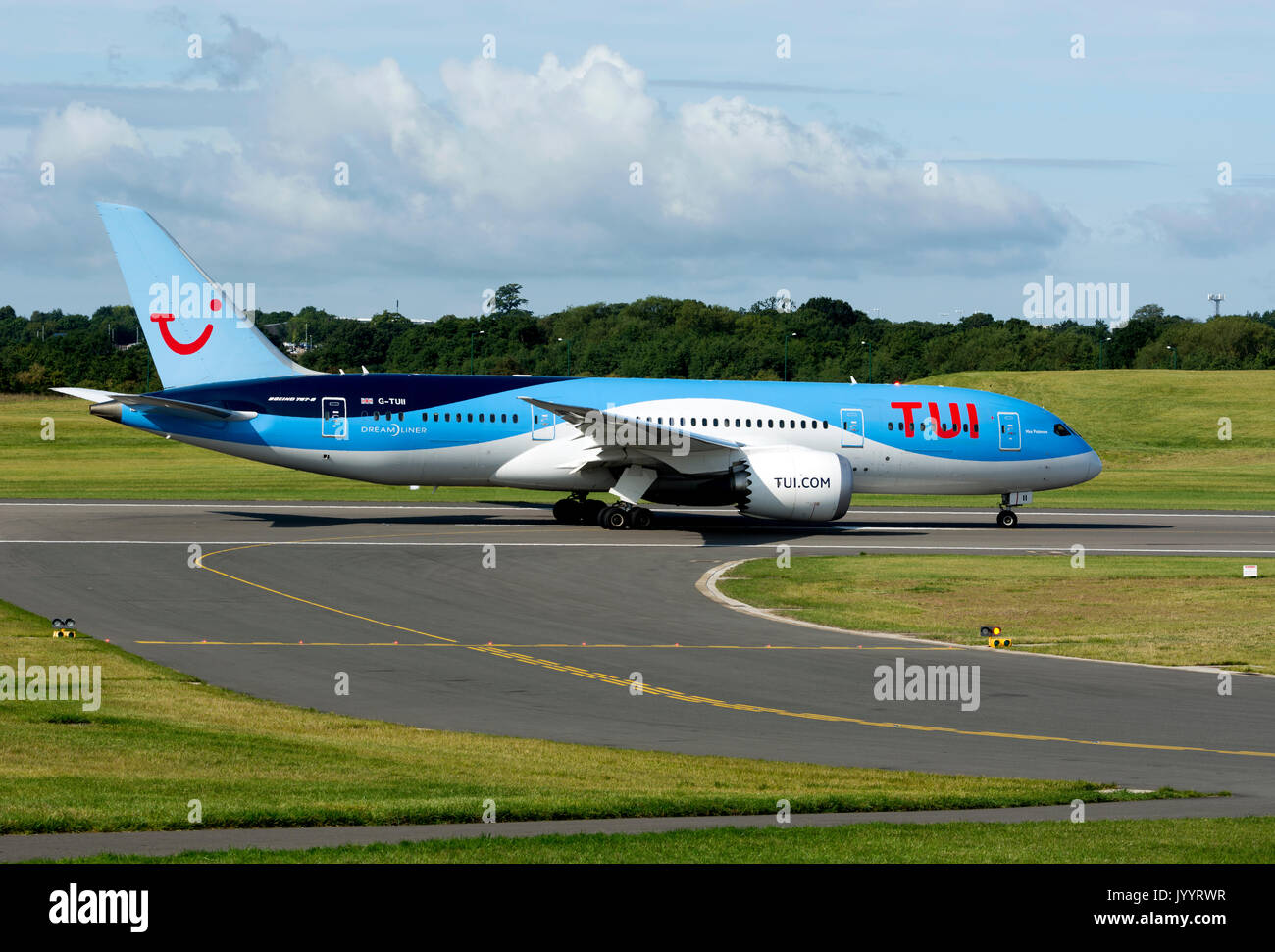 Tui Boeing 787 High Resolution Stock Photography and Images - Alamy