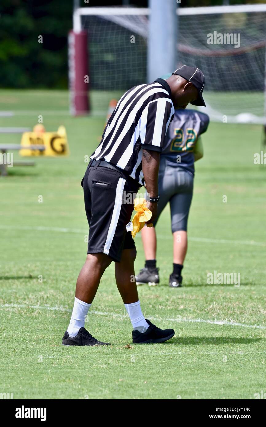 American football ref hi-res stock photography and images - Alamy
