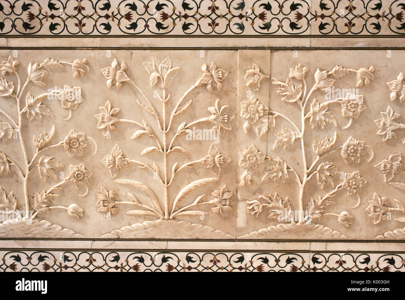 Carved marble and inlay work on exterior of Taj Mahal, Agra, India ...
